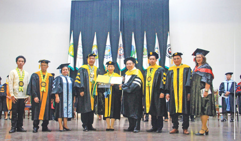 Philippines University Honors SGI President - World Tribune